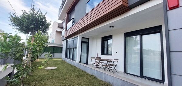 New Flat Large Living Space 1 Close To Lara Beach - Antalya