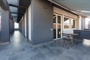 Penthouse Familiar, Vista para a cidade | Terraço/pátio interior