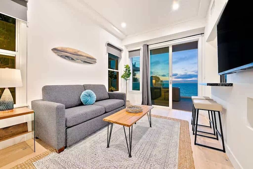 Cliffside Haven, Where Ocean Meets Sky - la Jolla Shores Beach, CA