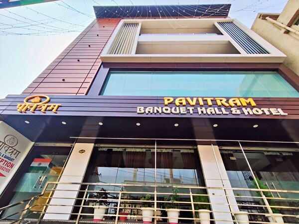 Pavitram Hotel & Banquet - Ranchi