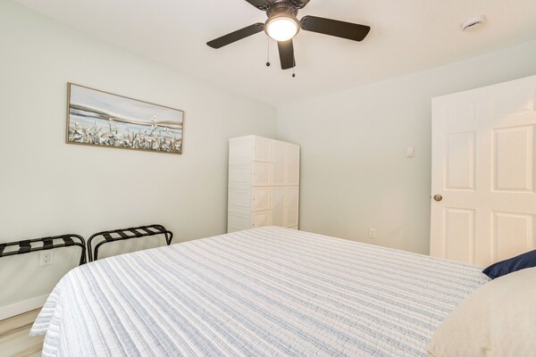 3 Mi To Lake Huron: Secluded Home In Rogers City - Rogers City, MI