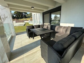 Villa Comfort, vista para o mar, em frente ao mar | Vista da varanda