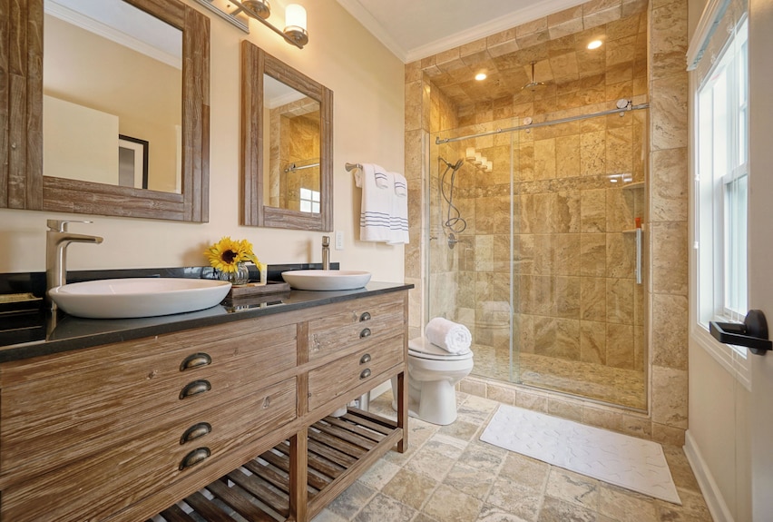 Waterfront Hotel Suite With Balcony - 薩福克