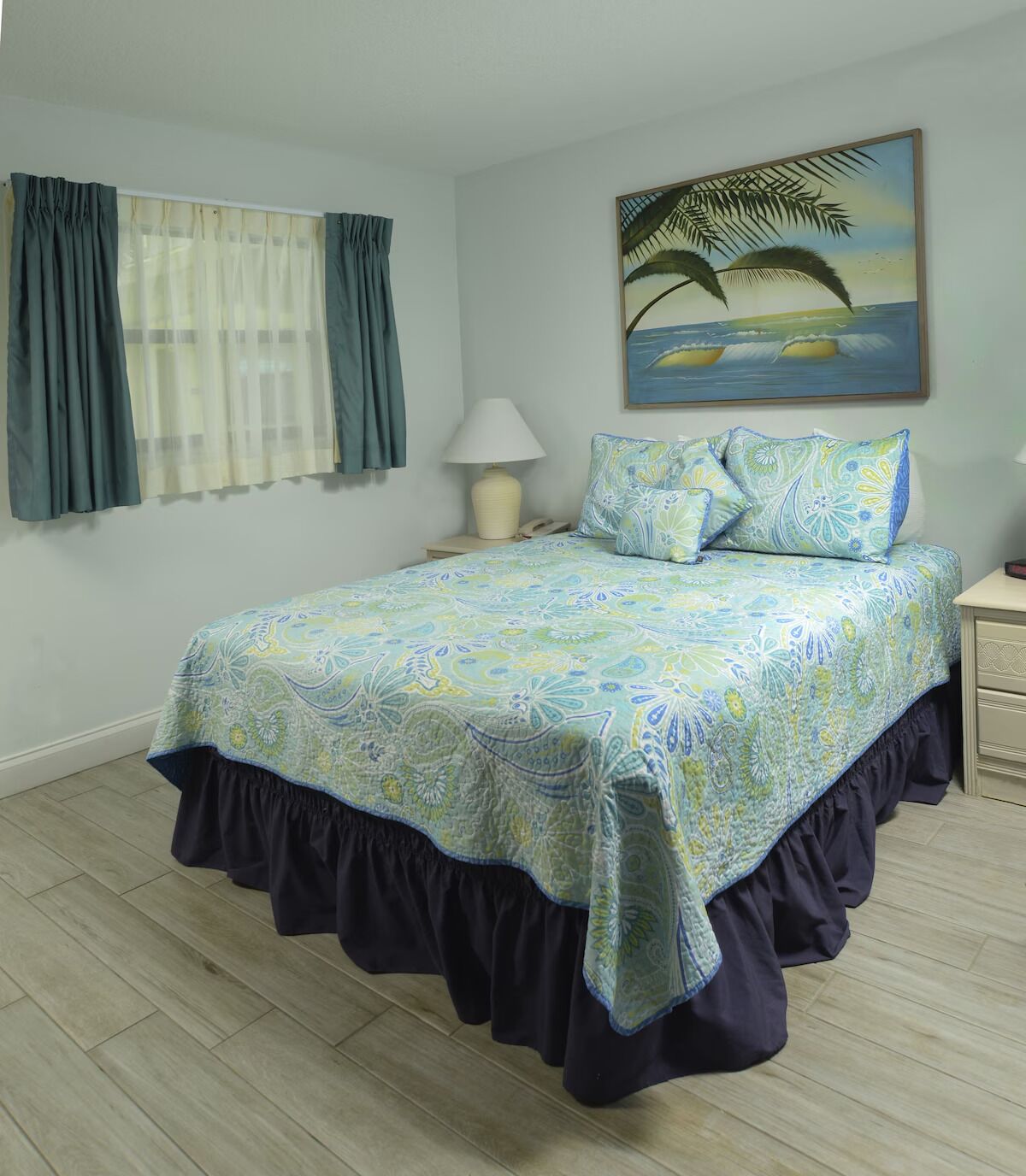 Scenic Pool View Room: Your Romantic Getaway Spot | Free Parking - Melbourne Beach, FL