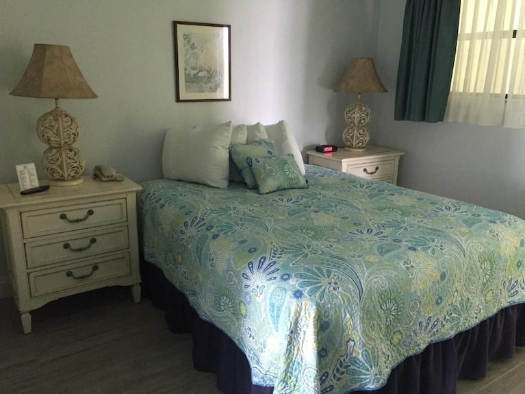 Beachfront Bliss: Room With Direct Beach Access - Melbourne Beach, FL