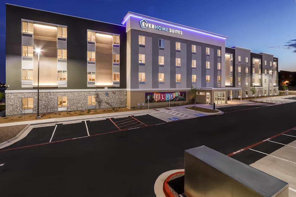 Everhome Suites El Paso Airport Near Fort Bliss - El Paso, TX