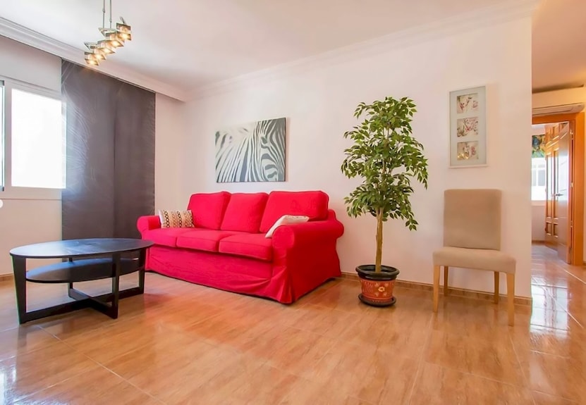 Apt Torre Del Mar - Tres Habitaciones Piso, Capacidad 6 - Nerja