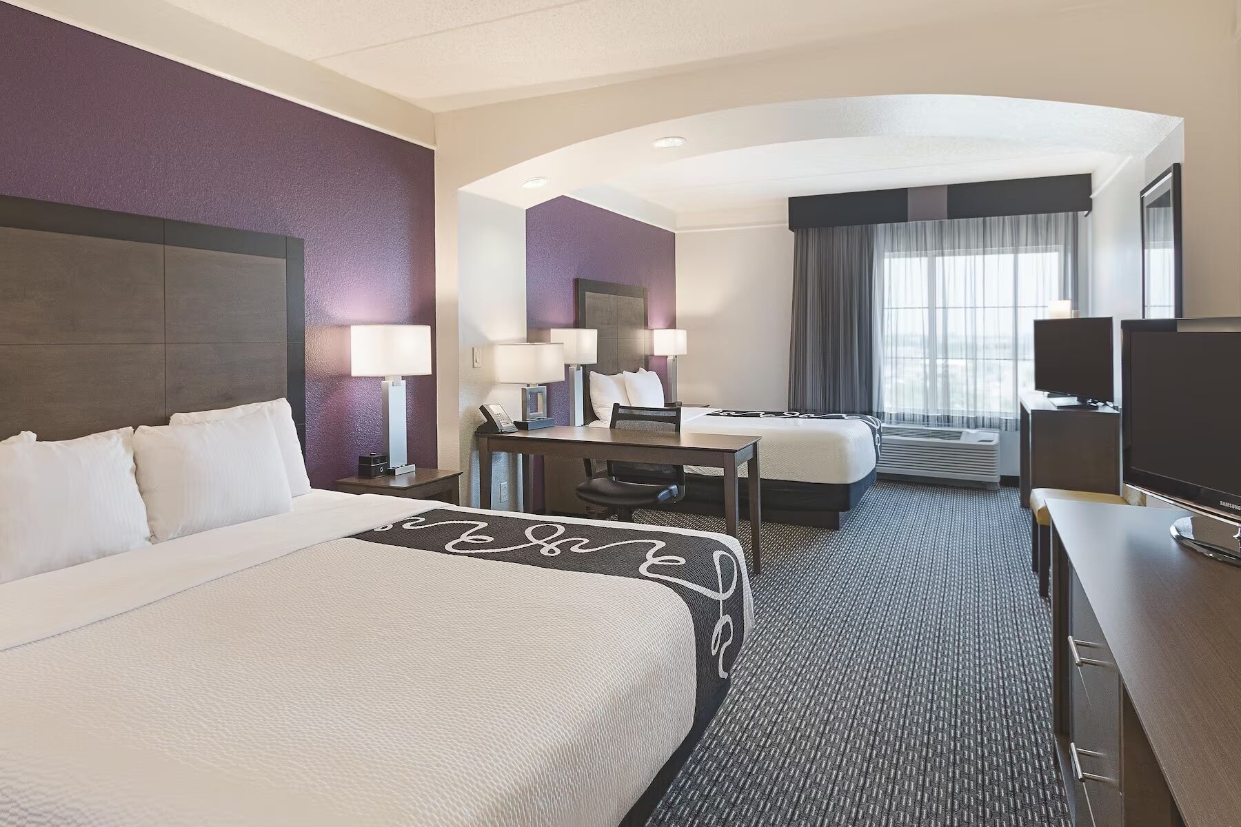 1 King Bed And 1 Full Bed, Deluxe Room, La Quinta Inn, Free Bkf Near At&t Std - Arlington, TX