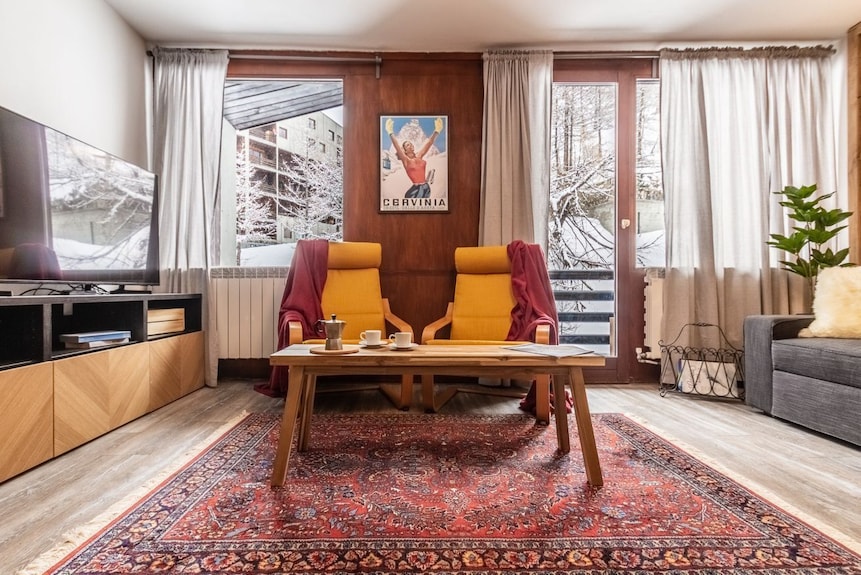Comfortable Apartment With Direct Access To The Cervinia Slopes - Aostatal