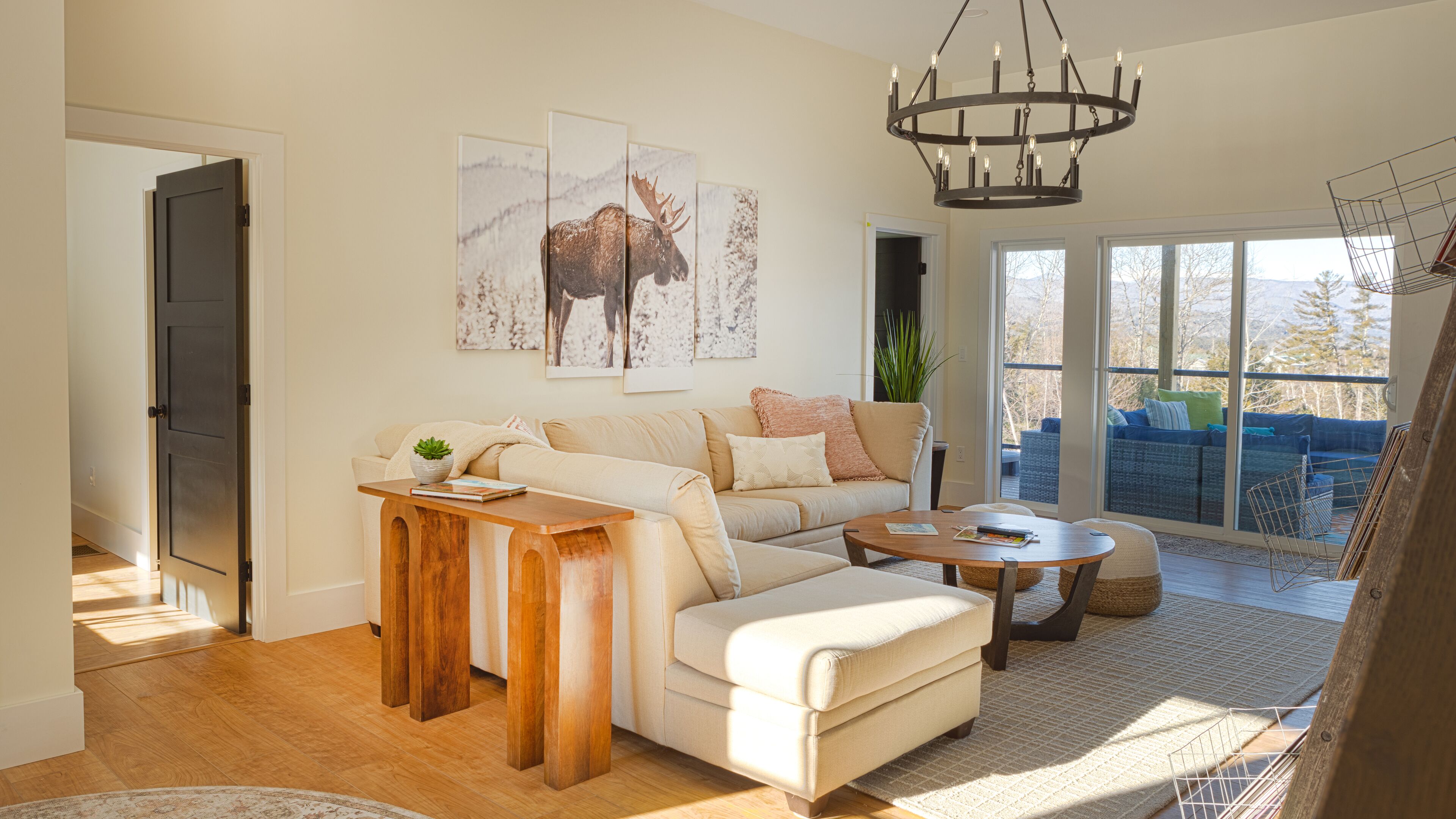 "Owls Nest Resort- New Home With Stunning Mountain Views On The 17th Green. - New Hampshire