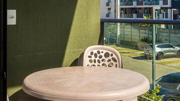 Apartamento Comfort | Refeições ao ar livre