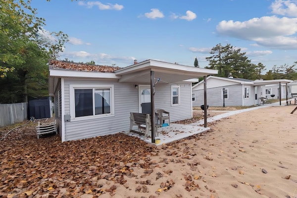 Sunny Side Cottages - Harrisville State Park, Harrisville