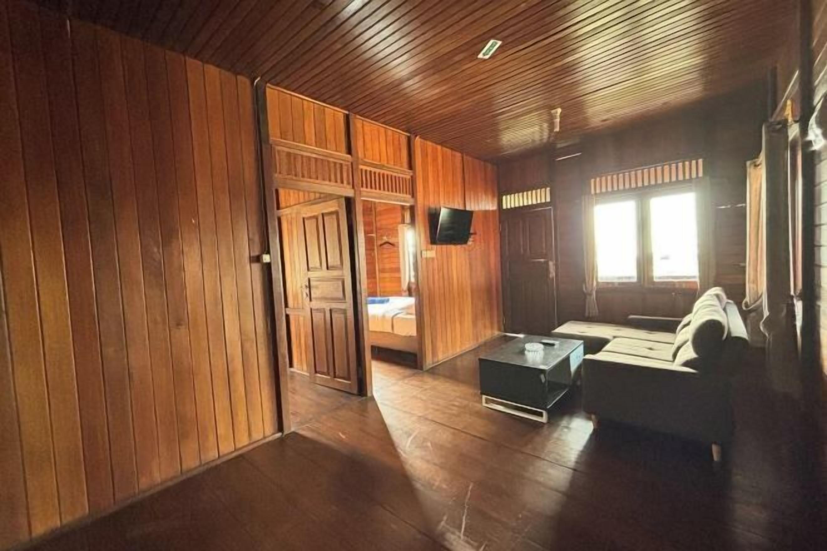 Secretária, cortinas/cortinados opacos, Wi-fi grátis 