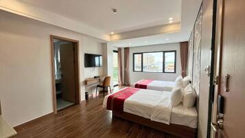 Quarto casal ou duplo luxo, vista para a cidade | 1 quarto, Wi-Fi de cortesia