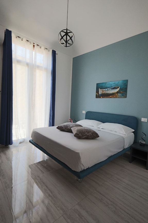 Marettimo Camera Superior Con Balcone Sulla Piazza - Isola di Favignana