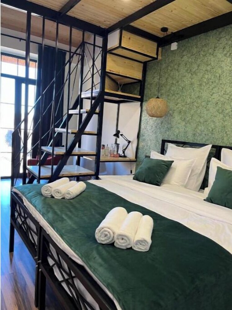 Berkri Gastro Yard & Guest House Reviews, Deals & Photos 2026 - Vrbo