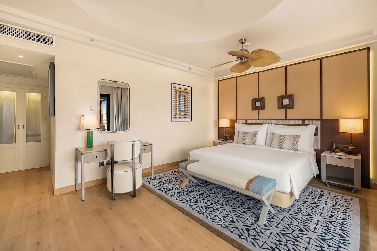 Suite (Duplex) | Roupa hipoalergénica, minibar, secretária