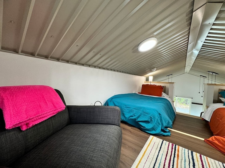 Lane's Mountaintop Cabin - Seward, AK