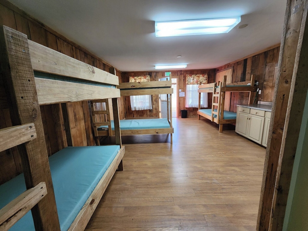 Rustic Ranch Bunkhouse Retreat- Sleeps 28+ -Pool & Pond - Waller County ...