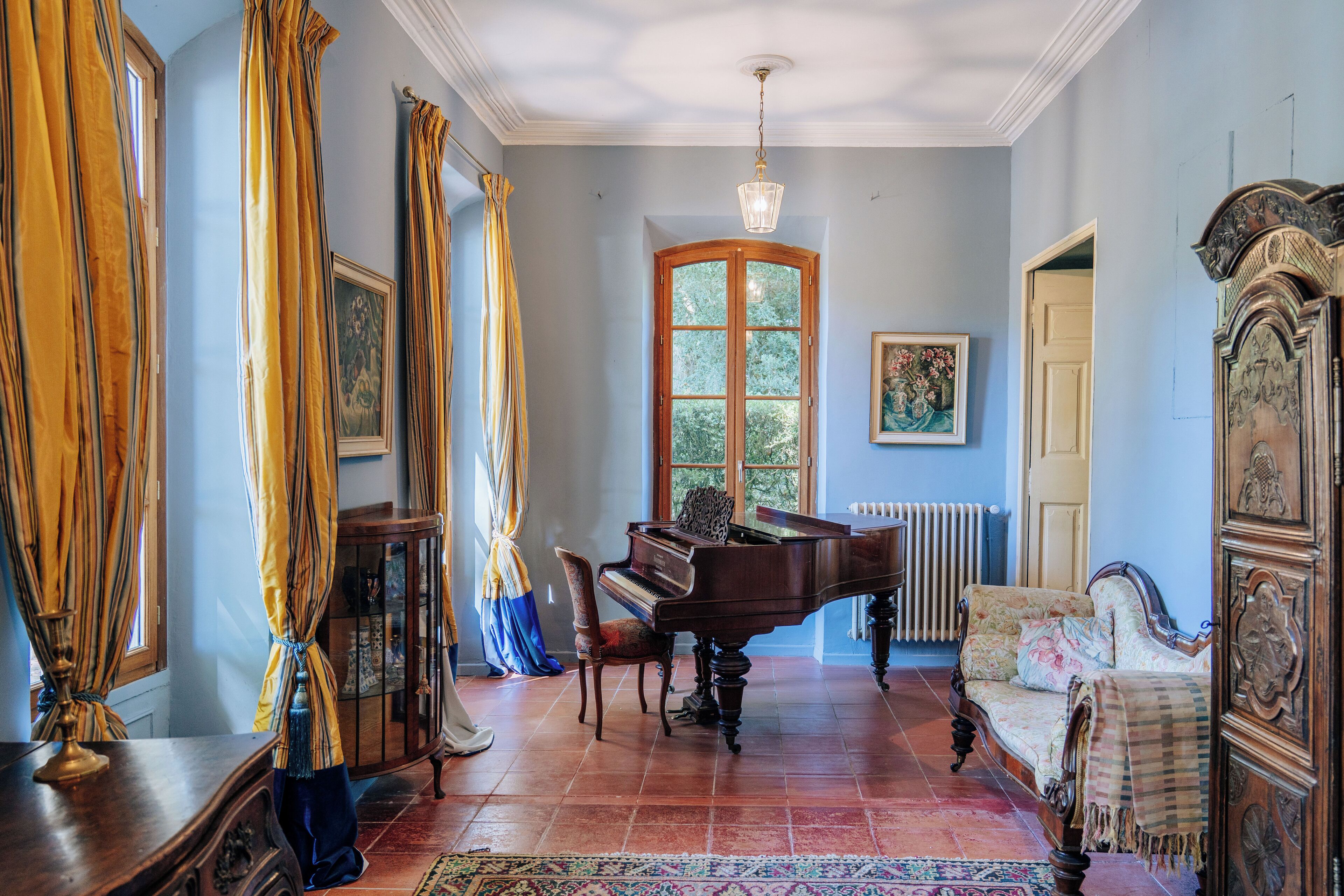 Le Paradis En Provence: Chateau Du Jonquier - Mazan