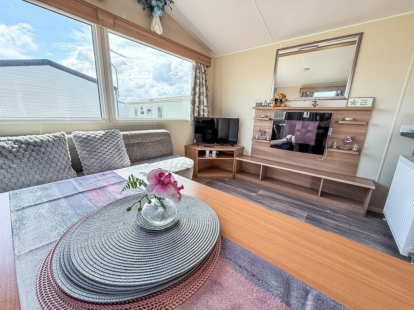 Superb 8 Berth Caravan At California Cliffs, Near Scratby Beach Ref 50006g - Hemsby