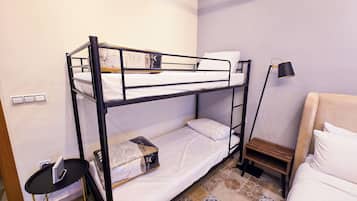 Apartamento superluxo, vista para a cidade | 2 quartos, ferros/tábuas de passar roupa, Wi-Fi de cortesia