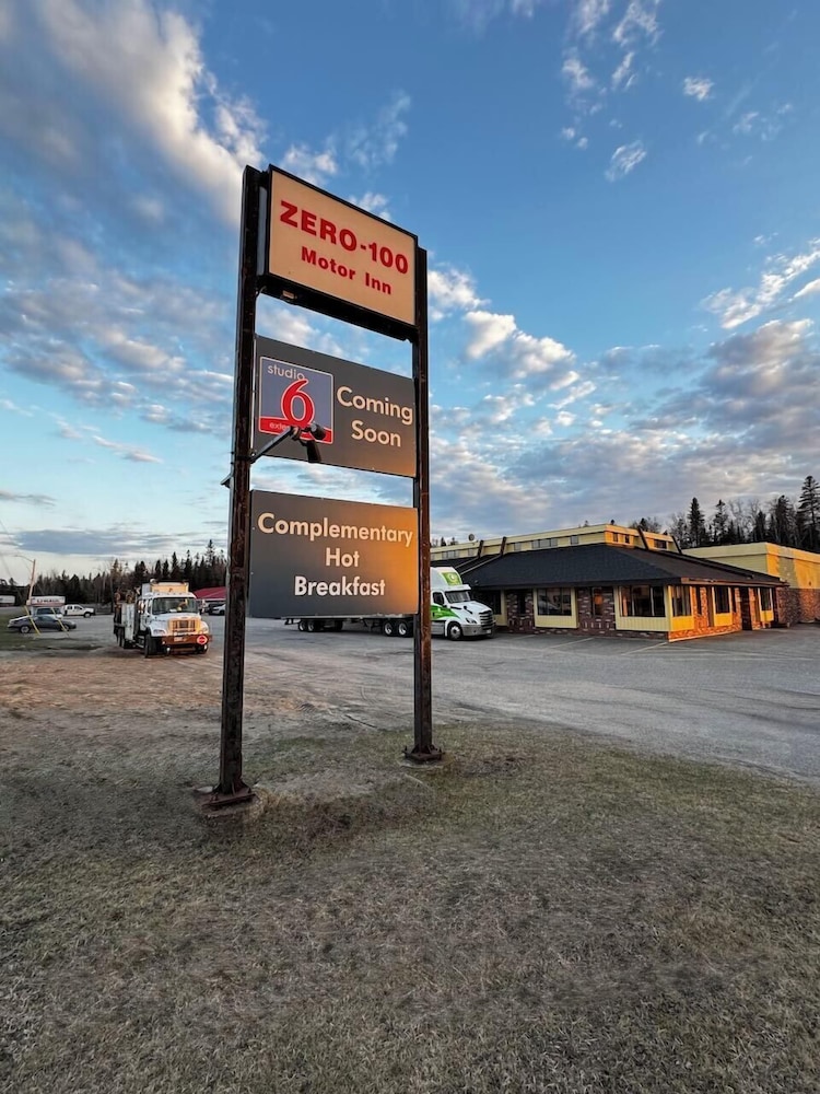 Zero-100 Motor Inn - Marathon