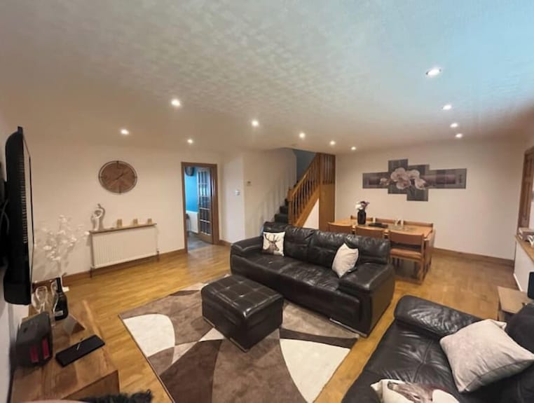 Wilford Charm: Spacious 3-bedroom Retreat In Nottingham - Nottingham
