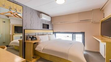Quarto conforto | Quartos à prova de som, Wi-Fi de cortesia, individualmente decorados