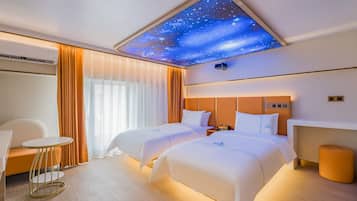 Quarto Duplo Comfort | Roupa de alta qualidade, com decoração personalizada, Wi-fi grátis