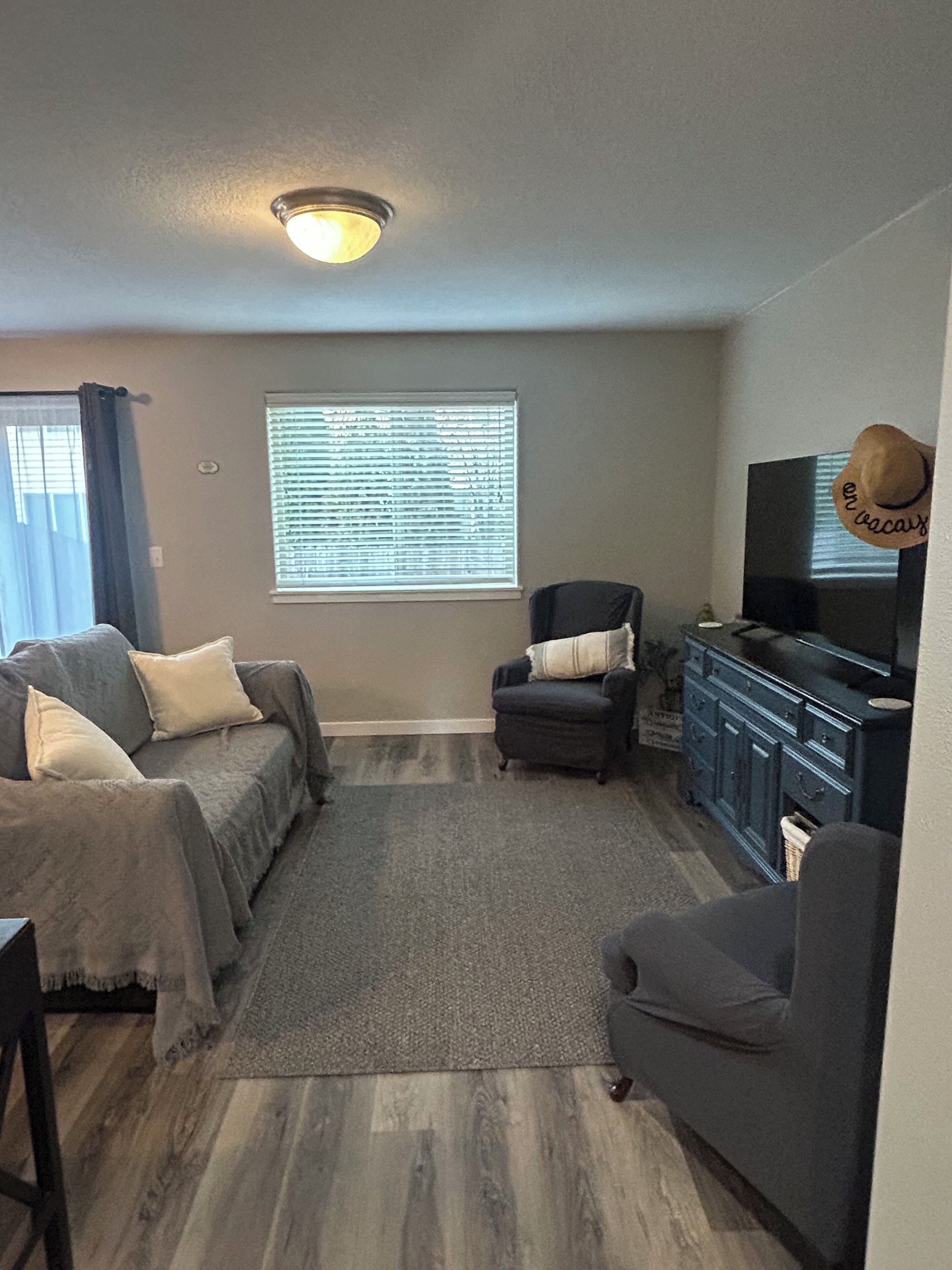 Charming 3-bedroom Retreat In Hazel Dell, Wa  Your Perfect Getaway! - Vancouver, WA