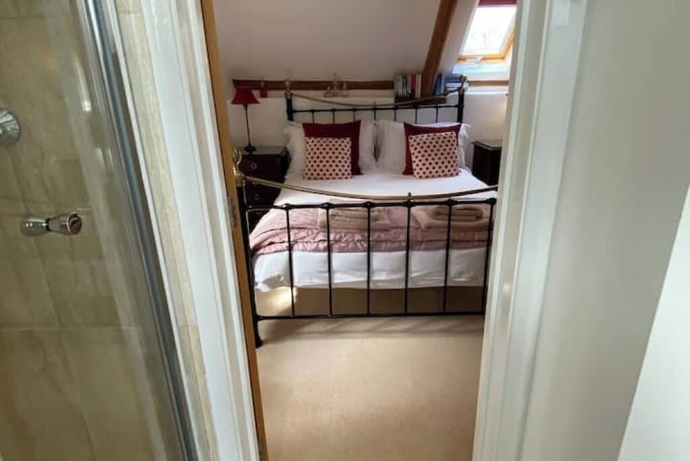 The Tall Barn - Rose Ash | Vrbo
