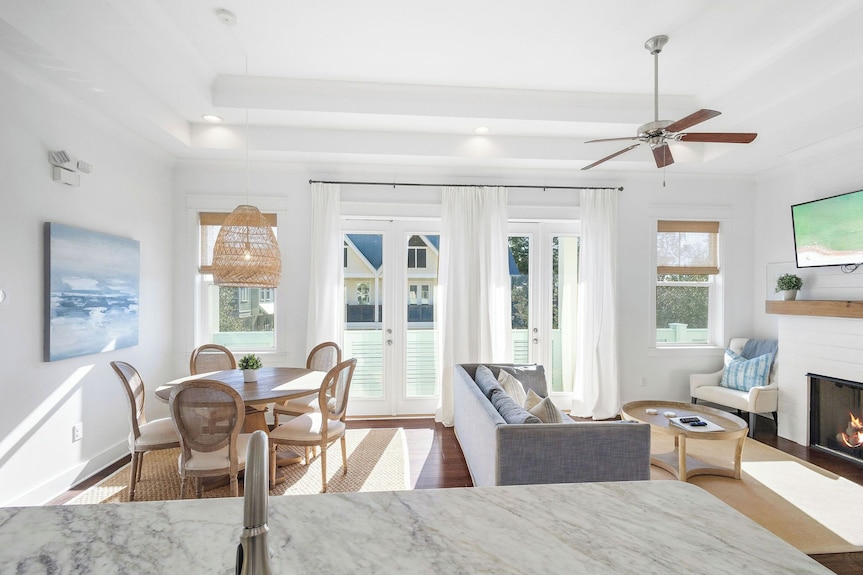 Forshore30a - Prominence - Low-speed Vehicle,bunk Room,large Heated Resort Pool -