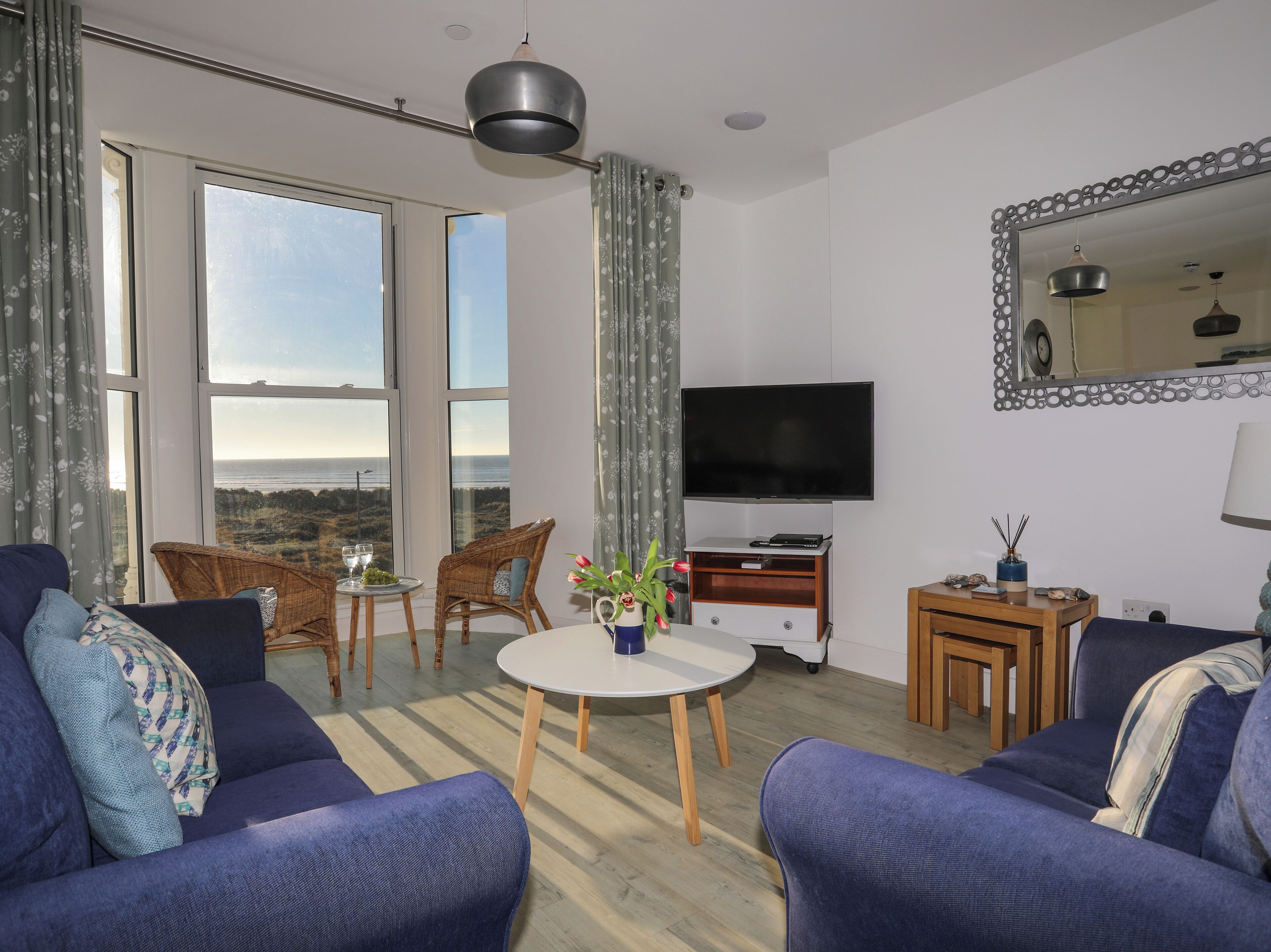 Sandcastles, Pet Friendly, Country Holiday Cottage In Barmouth - Barmouth