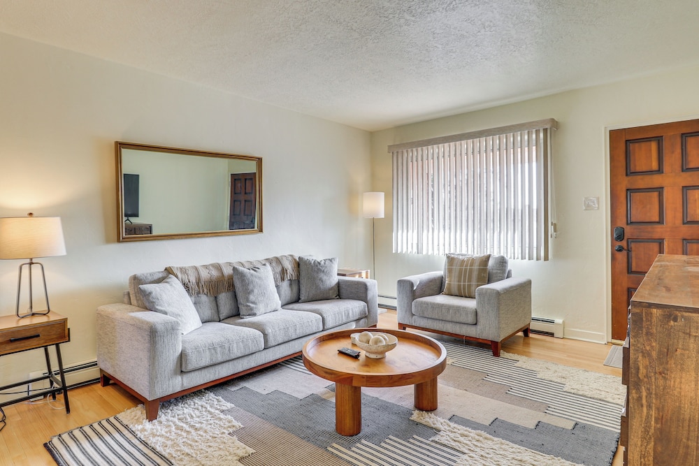 2 Mi To Unm Campus: Home In Quiet Area Of Abq - Albuquerque, NM