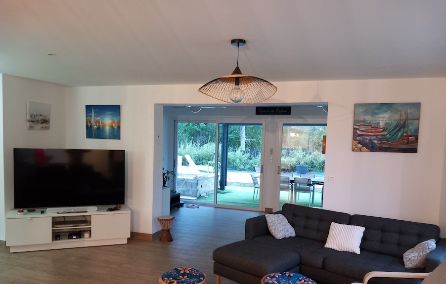 Villa 4ch Avec Pergola ,Piscine Située à 4km Du Lac Carcans Et 9km De L'océan - Gironde