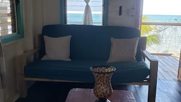 Estúdio, vista para o mar | Área de estar