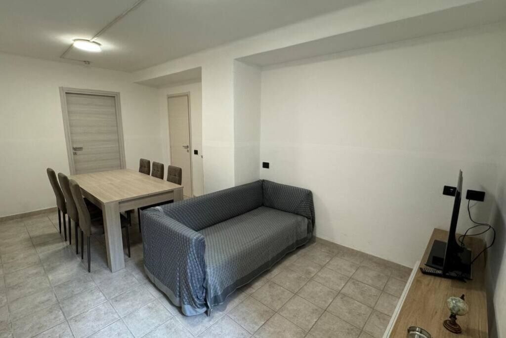 [Seahouse] Four Bedroom Apartment Facing The Sea - Alassio