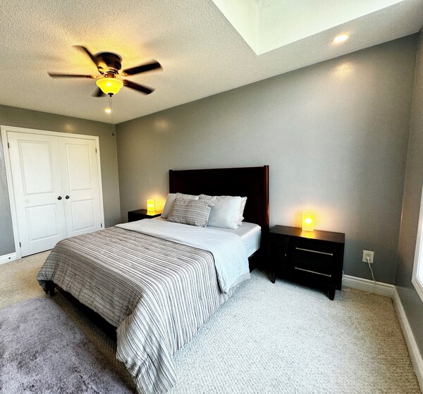 Spacious 4-bedroom Retreat - Brampton