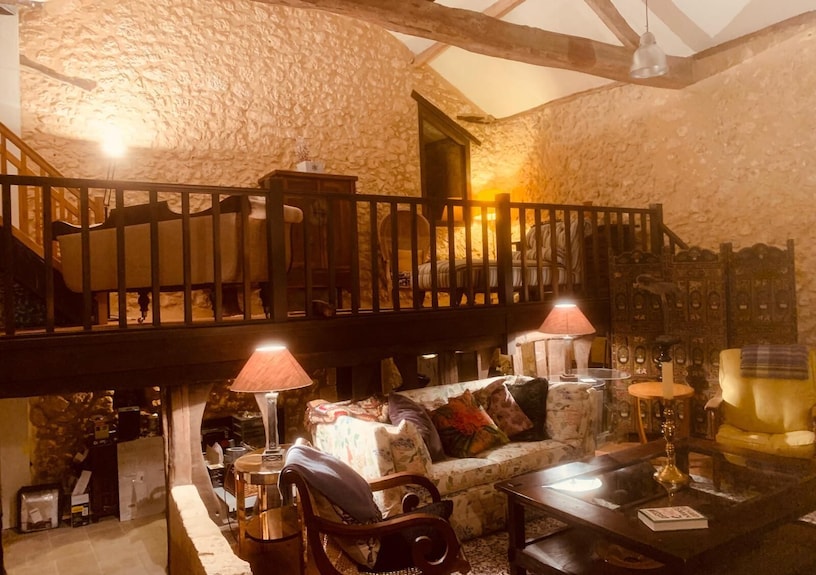 Belle Maison Périgourdine Rénovée Avec Le Charme De L'ancien - Dordogne