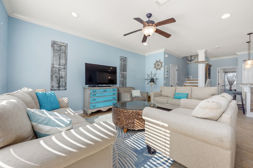 Walk2beach - Arcade Room - Resort Pool - Full Kitchen - Destin, FL