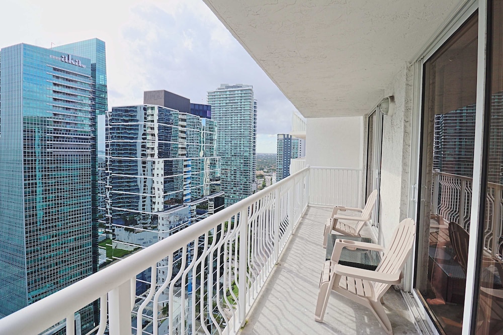 Modern 1br At Brickell Bay Club By Oneluxstay - Miami