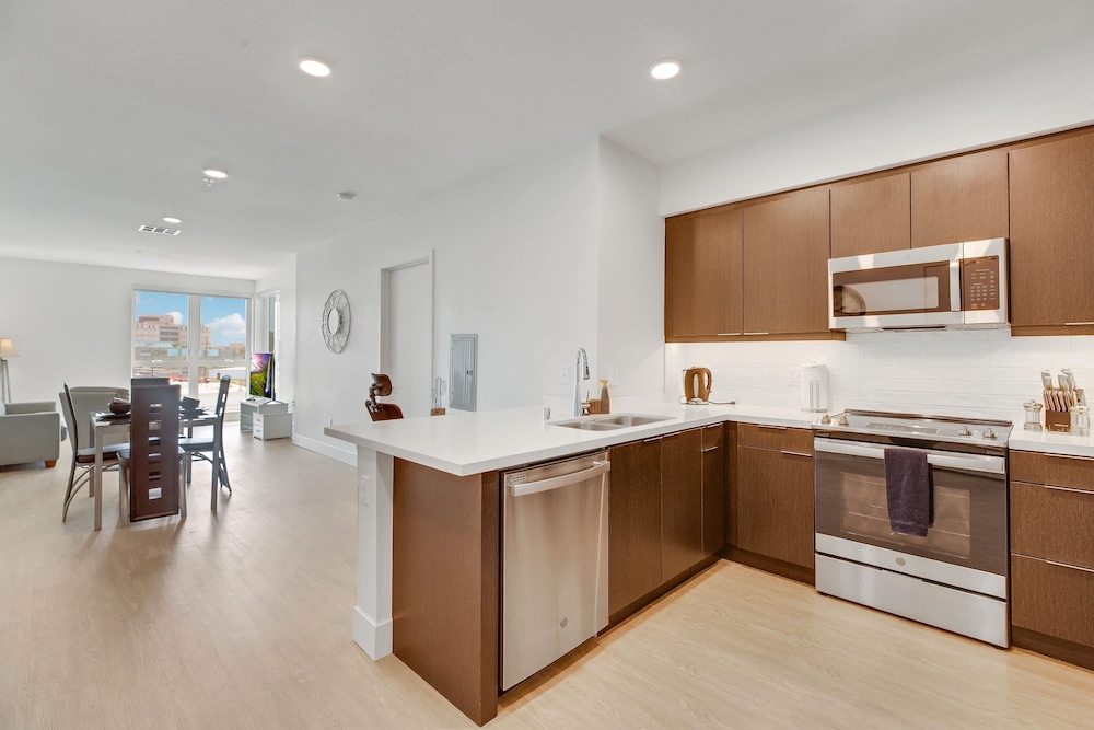 Stylish 2br Near Dodgers Stadium By Oneluxstay - Los Angeles, CA