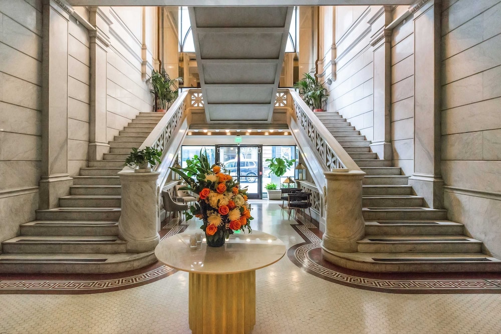 Stylish 2br/2ba At Hwh By Oneluxstay - Los Angeles, CA