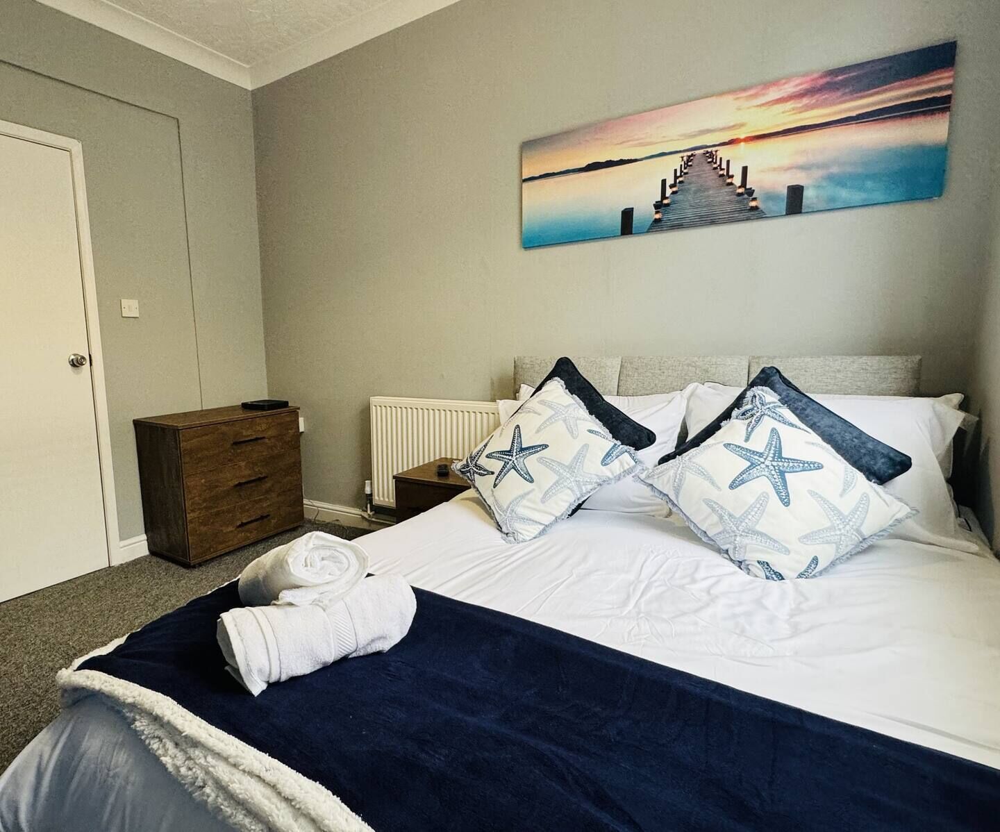 Comfortable 4-bedroom Serviced Accommodation In Grimsby With Private Garden And On-street Parking - Cleethorpes