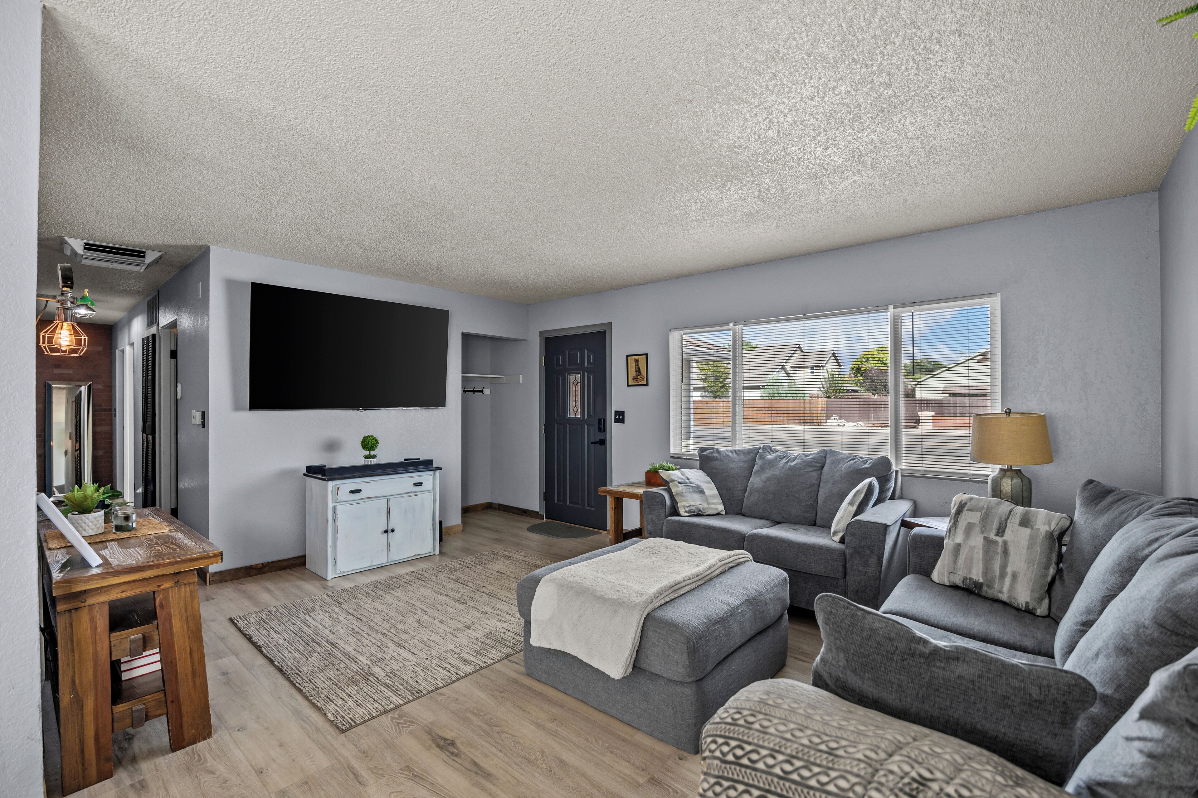 Rustic Refuge - Minutes From Downtown Fruita!\n4 Beds - Fruita, CO