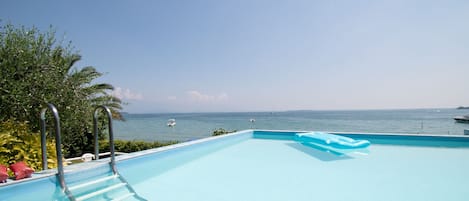 Villa | 4 quartos