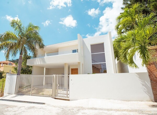 Luxury Villa-sunny Bluesky W/ocean-mtn View - Puerto Plata