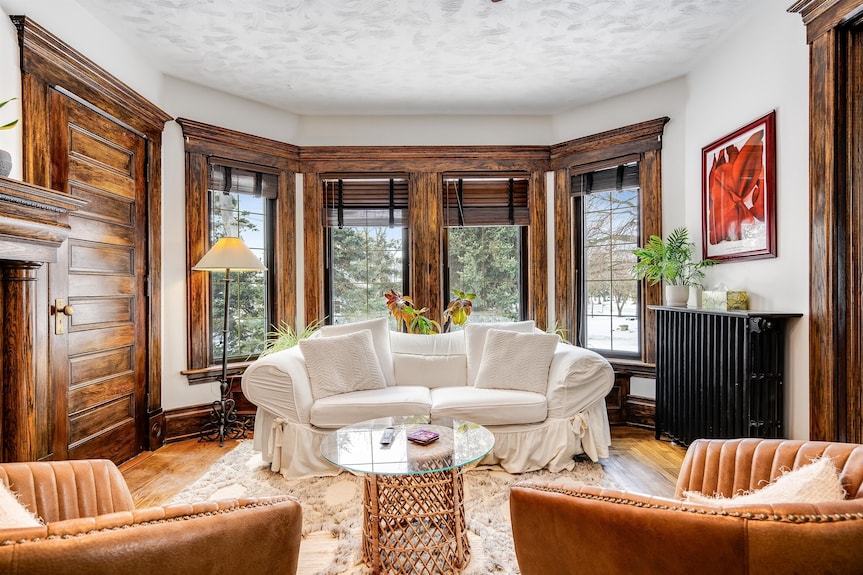 7 Bedroom Retreat House With Pool And Hot Tub - 利明頓