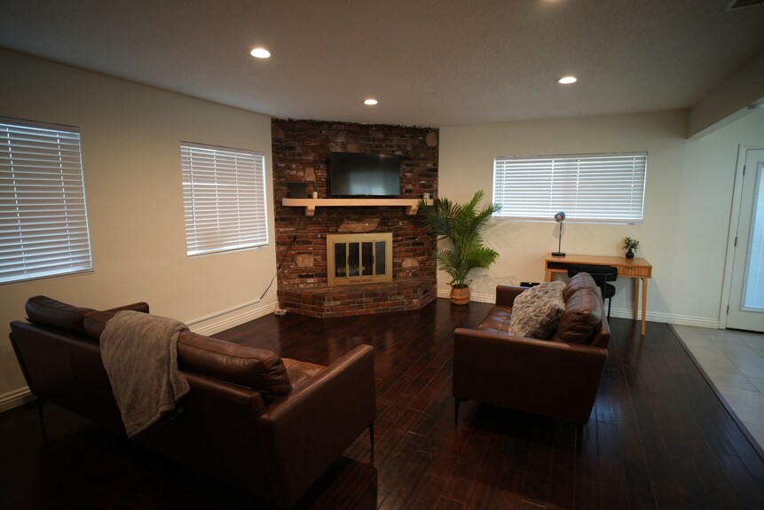 Beautiful & Centrally Located Close To Everything 3- Bedroom Home, Ac, Wifi - Arcadia